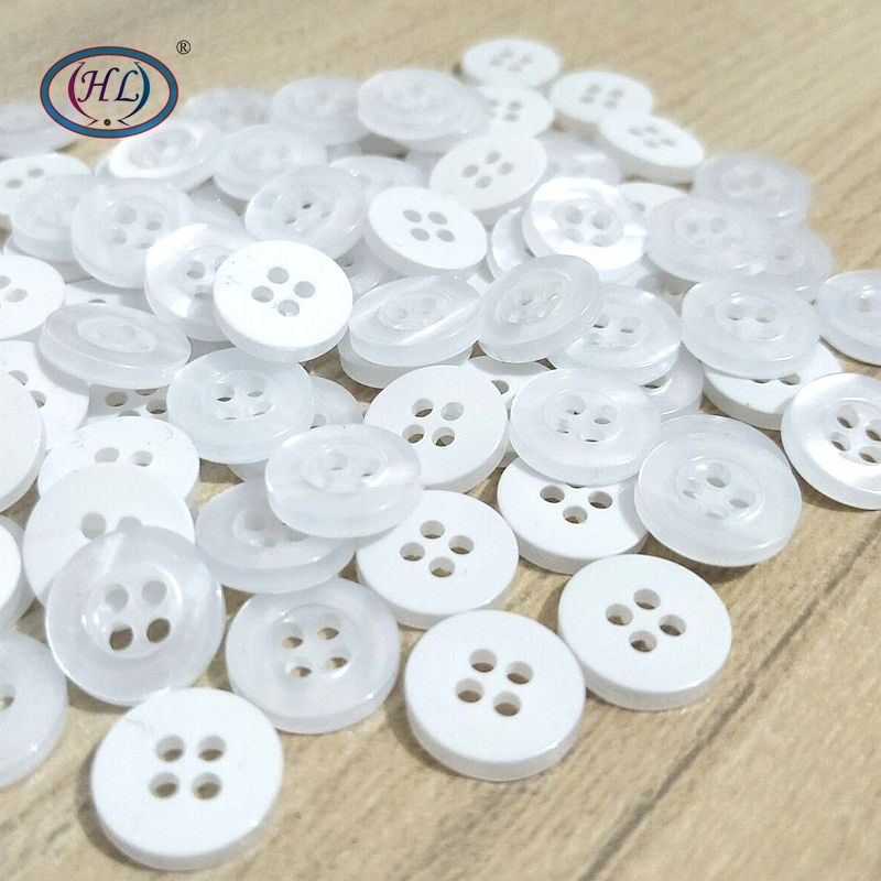 Injection machine and mould for plastic buttons - Public Sourcing ...